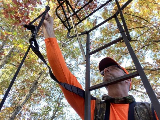 Stay safe while deer hunting this fall | Beech Tree News Network